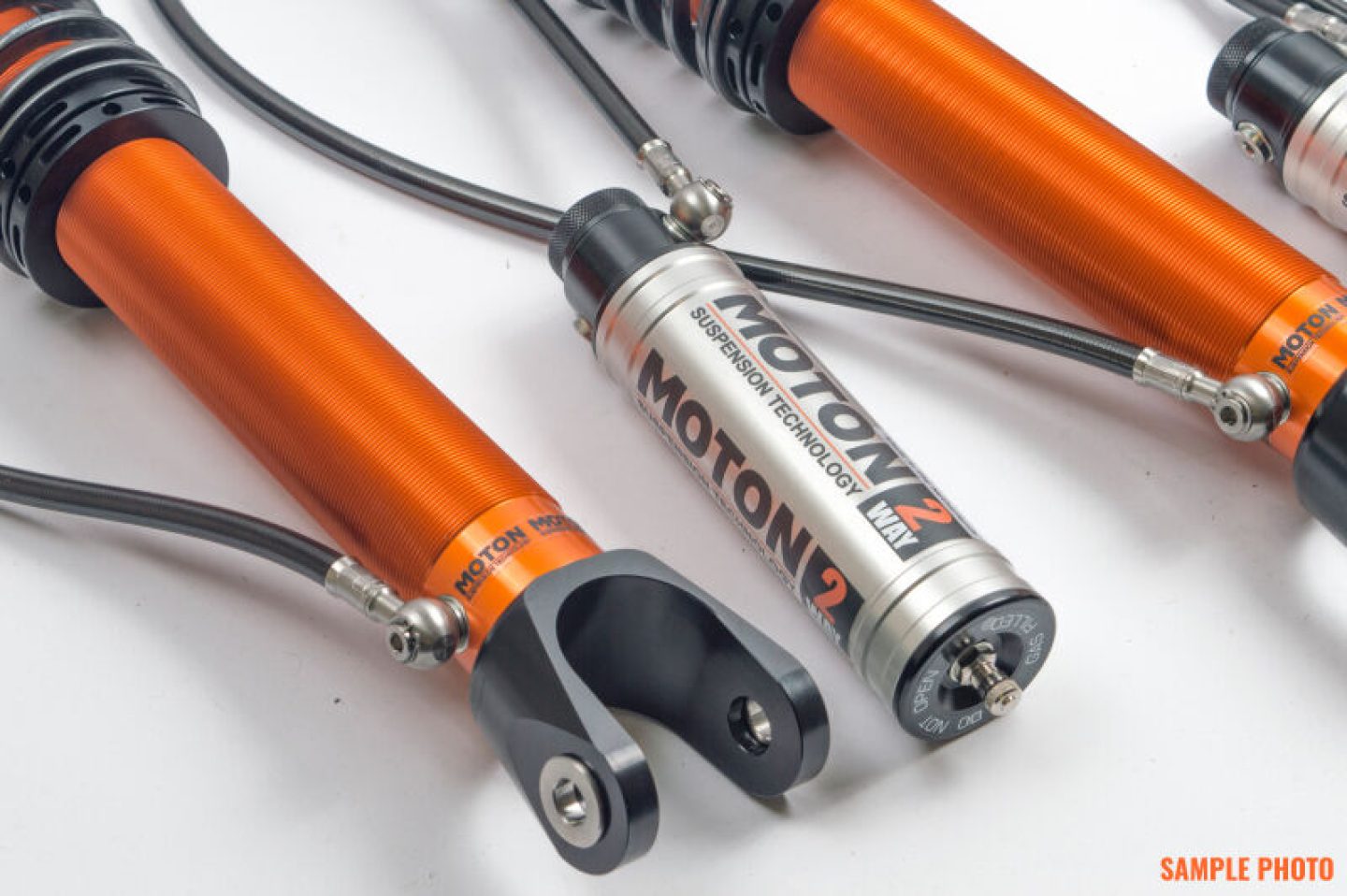 Moton 2-Way Clubsport Coilovers True Coilover Style Rear Porsche 993 ...